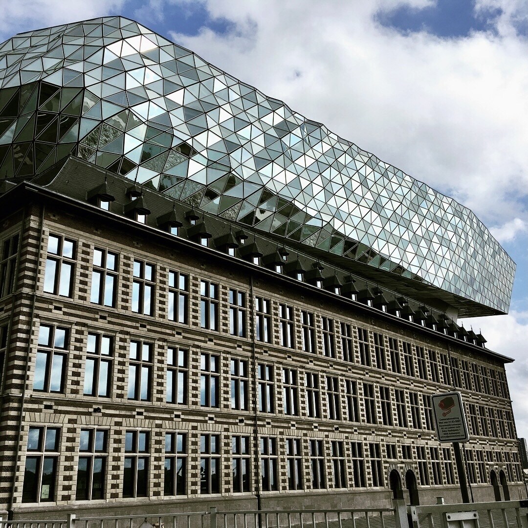 WOMEN IN ARCHITECTURE: A TRANSFORMATIVE JOURNEY THROUGH HISTORY